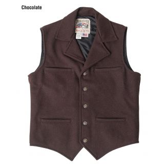 Mens Ranchwear at Kleinschmidts Western Store: Rugged & Stylish Apparel